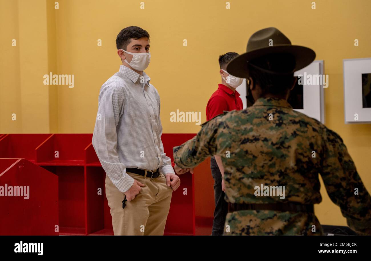 U.S. Marine Corps Gunnery Sgt. Vernita M. Finley, a Senior Drill ...