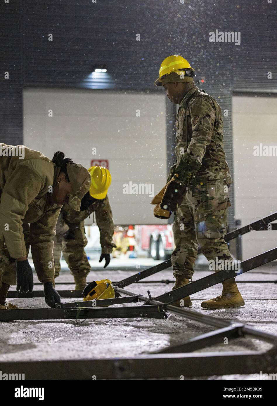 U.S. Airmen with the 116th Services Flight, 116th Air Control Wing ...