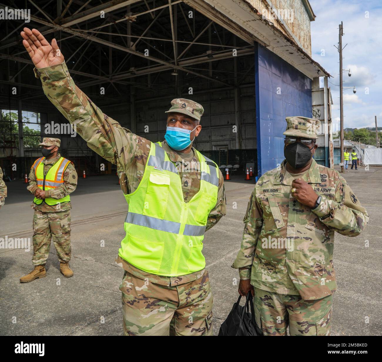 8th TSC Commanding General, Maj. Gen David Wilson meets with Soldiers ...