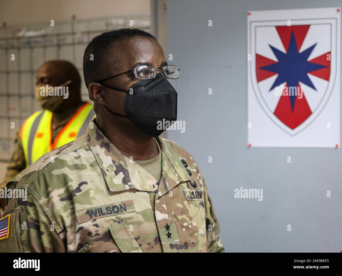 8th TSC Commanding General, Maj. Gen David Wilson meets with Soldiers ...