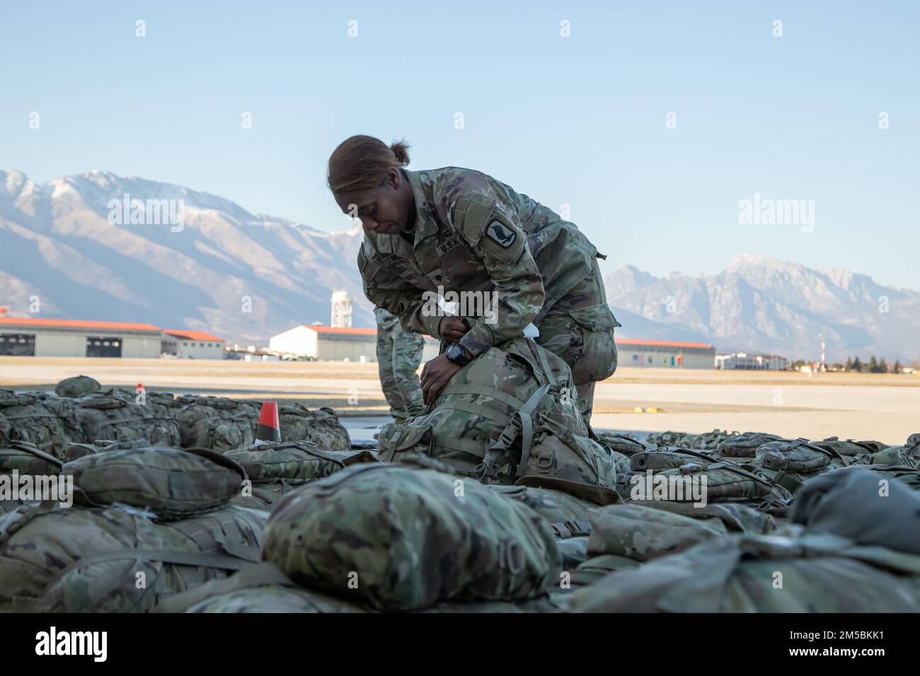 Soldiers of 2nd Battalion, 503rd Parachute Infantry Regiment, 173rd ...