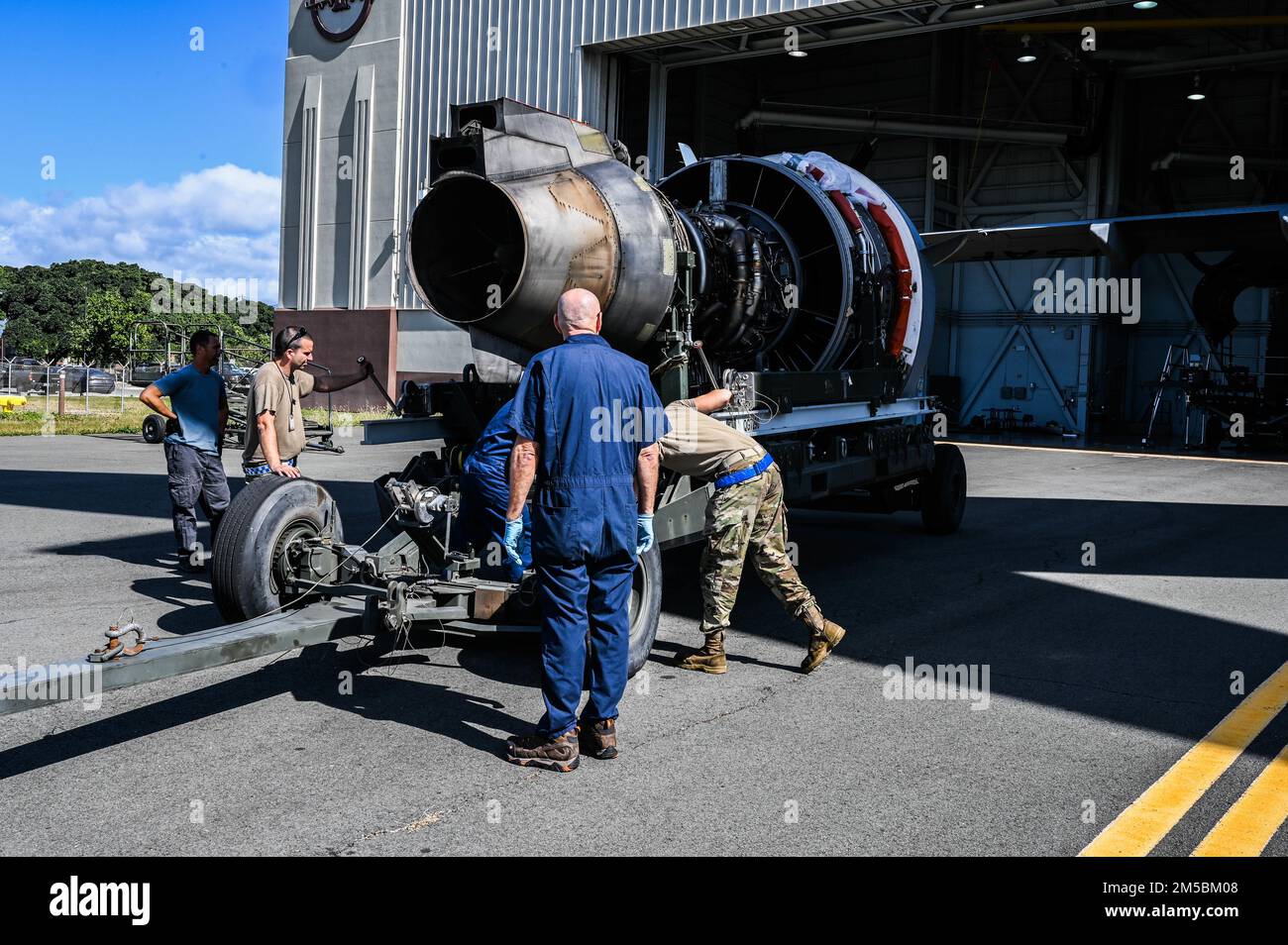 154th aircraft maintenance squadron hi-res stock photography and images ...