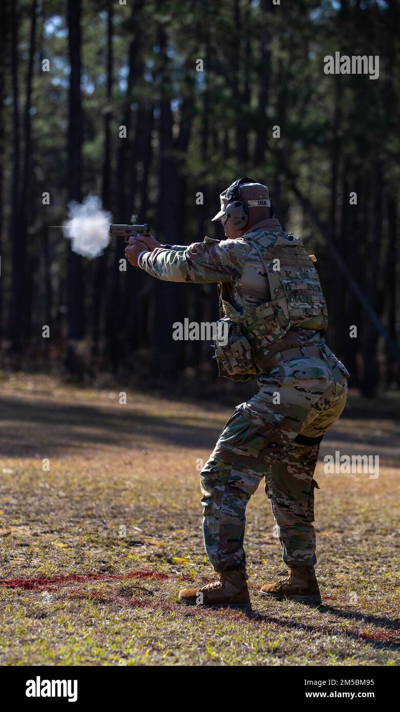 549th military police company hi-res stock photography and images - Alamy