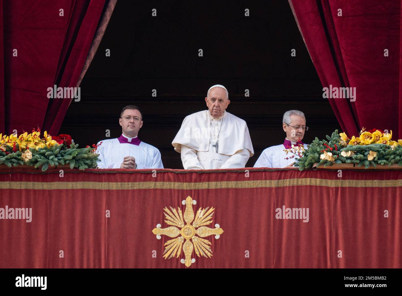 Vatican City, Vatican. 25th Dec, 2022. Pope Francis delivers his ...