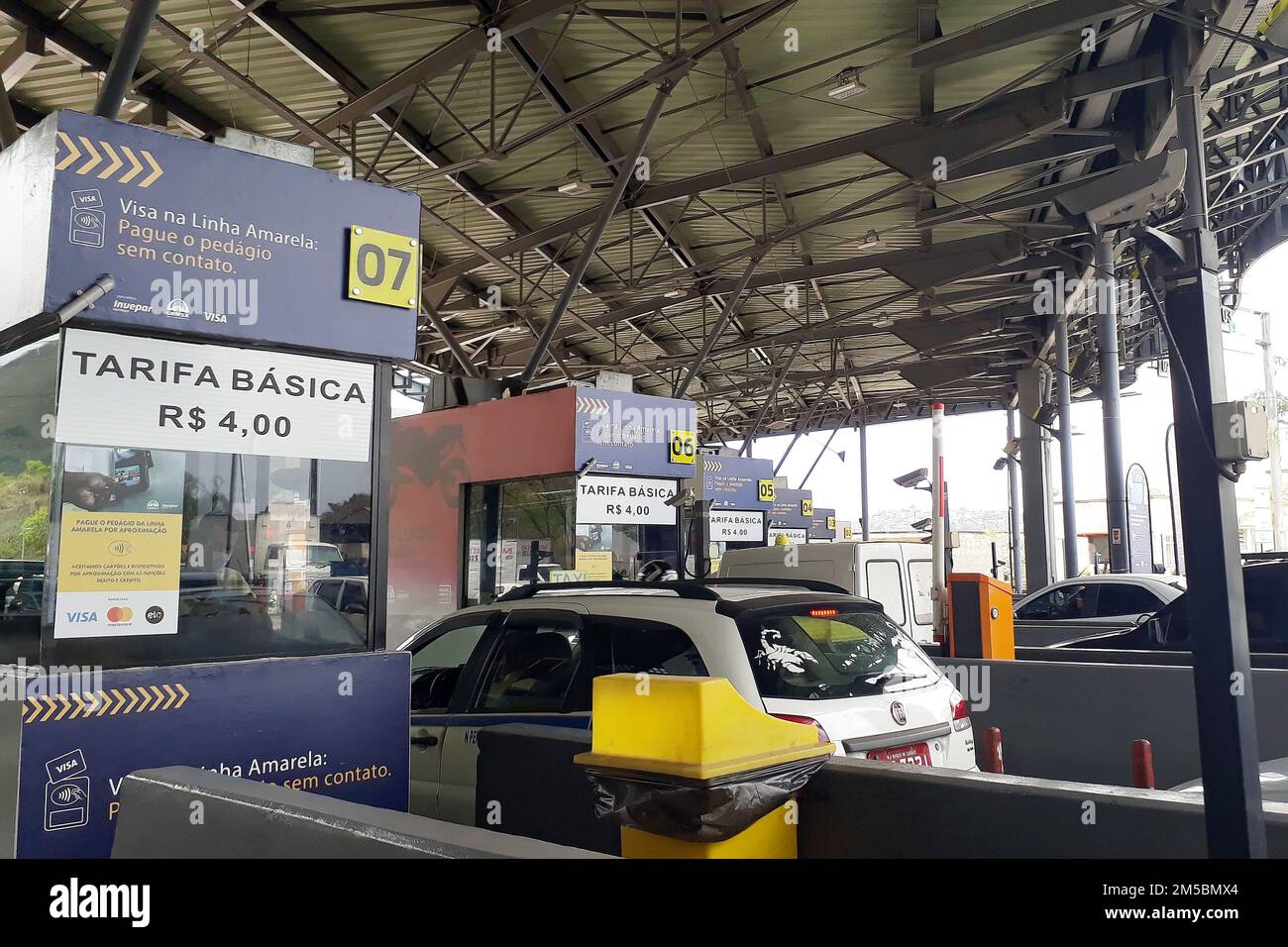 Rio de Janeiro, Brazil,November 15, 2022. Yellow line toll collection ...