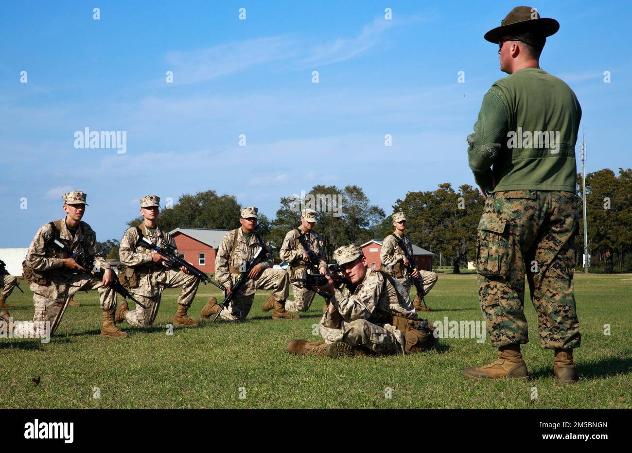 Recruits with Lima Company, 3rd Recruit Training Battalion, are taught ...