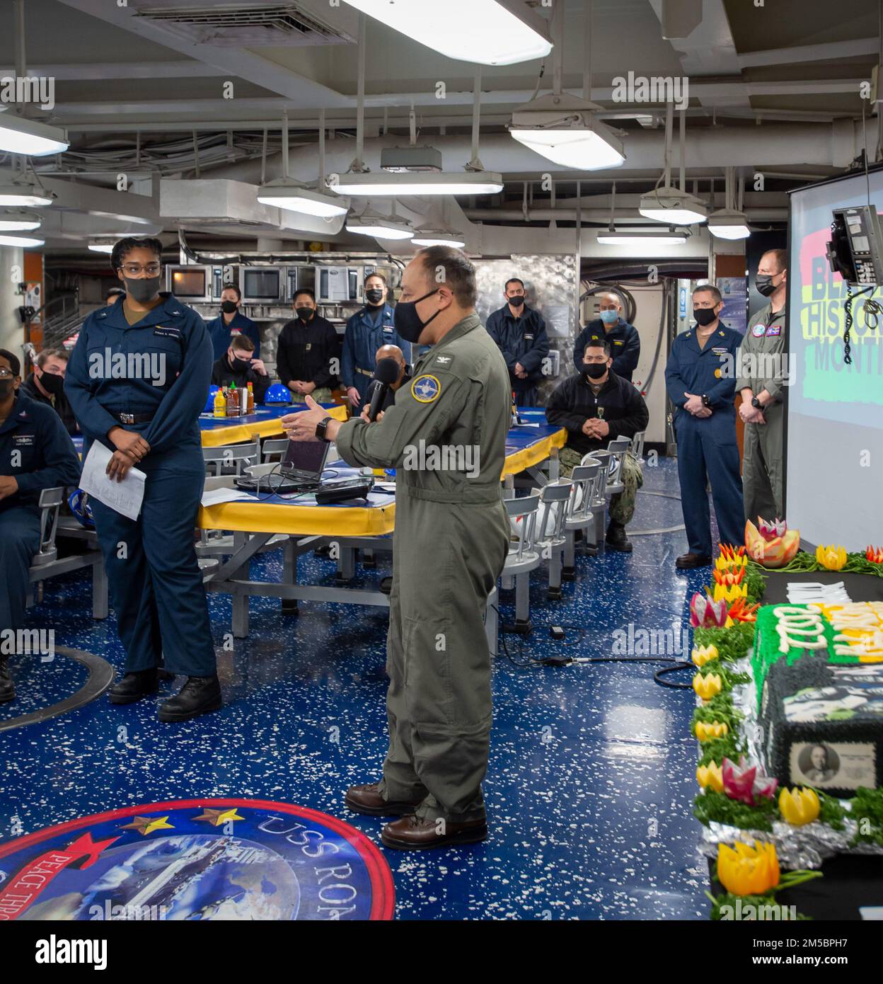 220224-N-NW981-1023 YOKOSUKA, Japan (Feb. 24, 2022) Capt. Fred ...