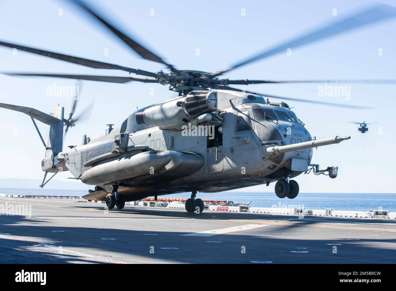 Marine heavy helicopter squadron hmh 361 hi-res stock photography and ...