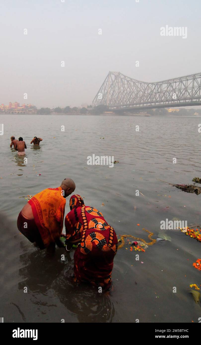 Mallick Ghat on the banks of the Hooghly river in Kolkata, West Bengal ...