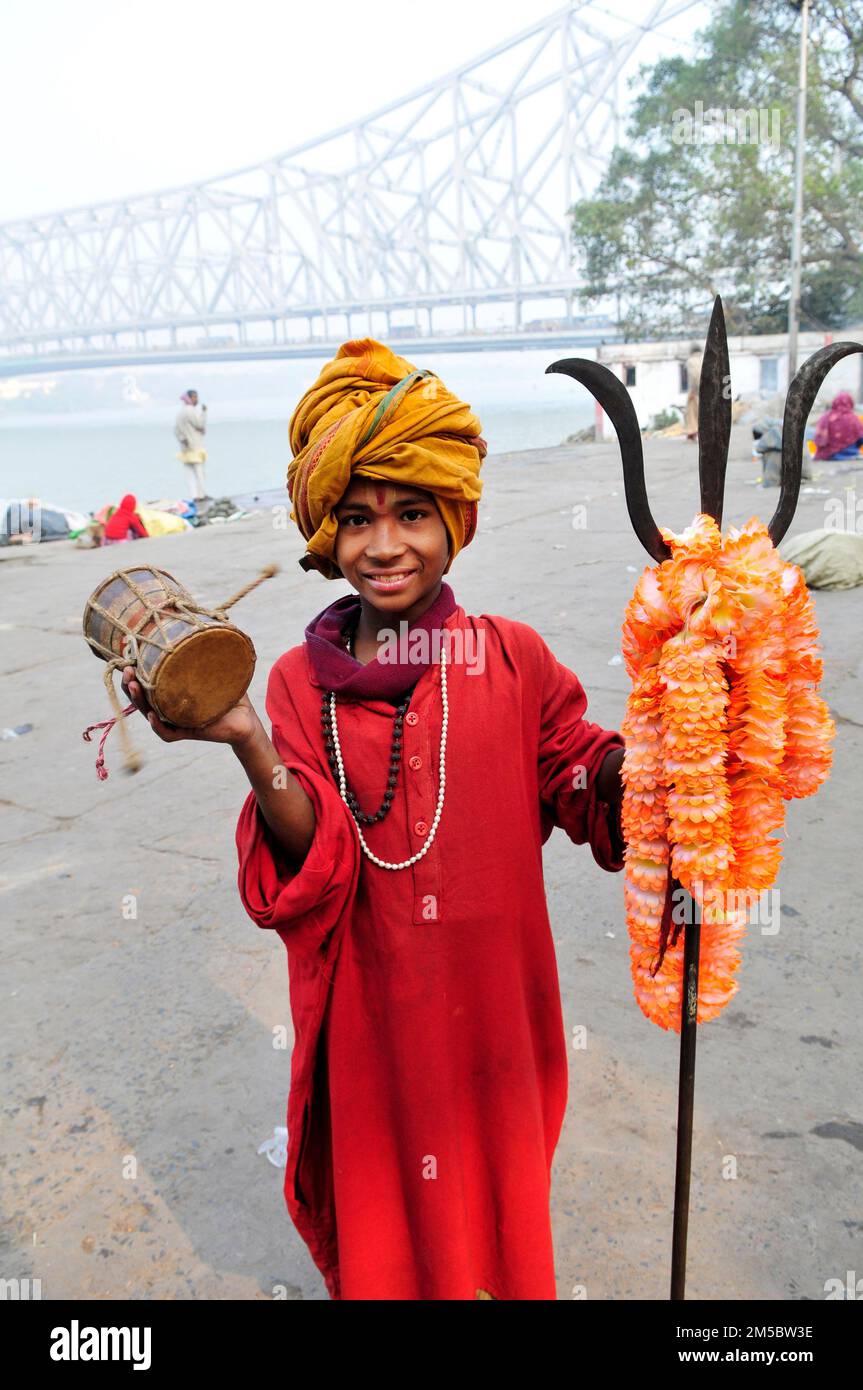 Boy sadhu hi-res stock photography and images - Alamy