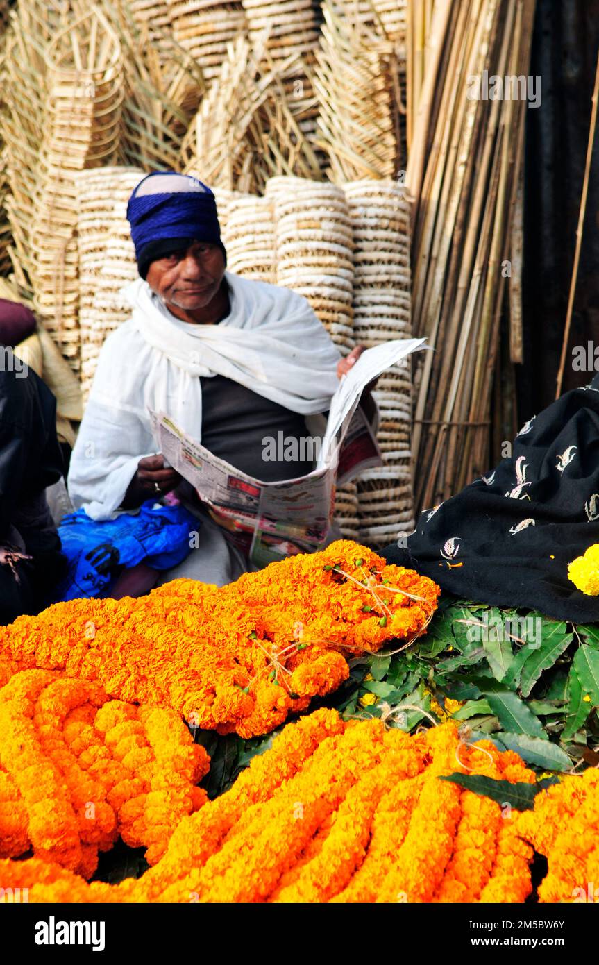 Mallick Ghat is one of the biggest flower markets in Asia. Early ...