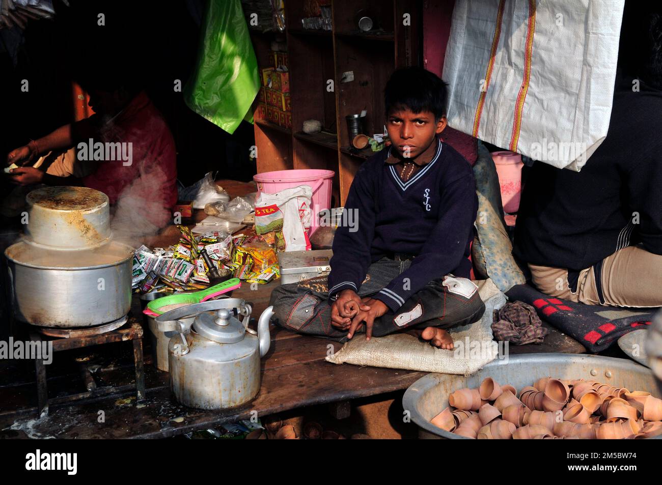 Indian tea shop india hi-res stock photography and images - Alamy
