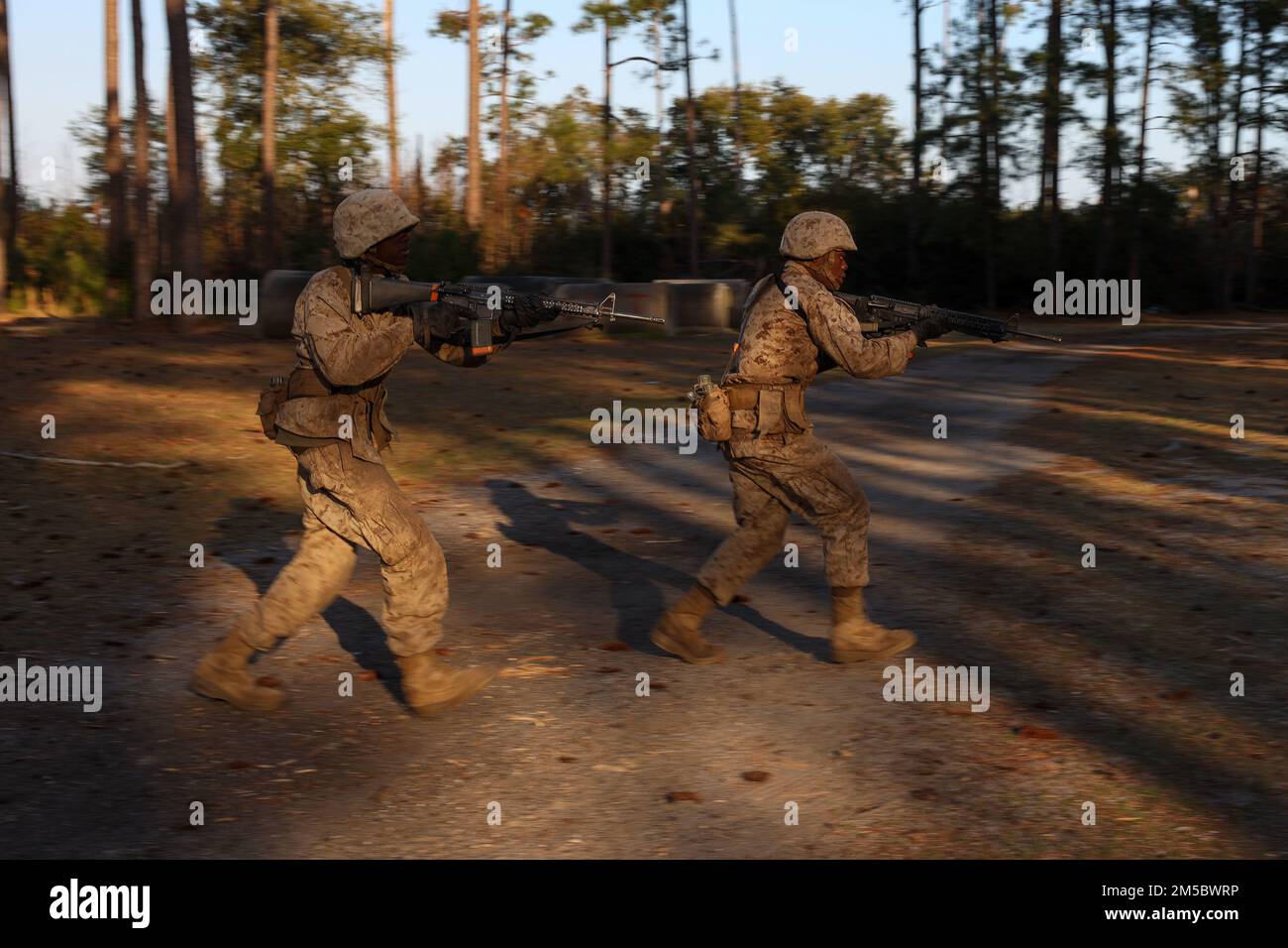 U.S. Marine Corps recruits with Charlie Co., 1st Recruit Training ...