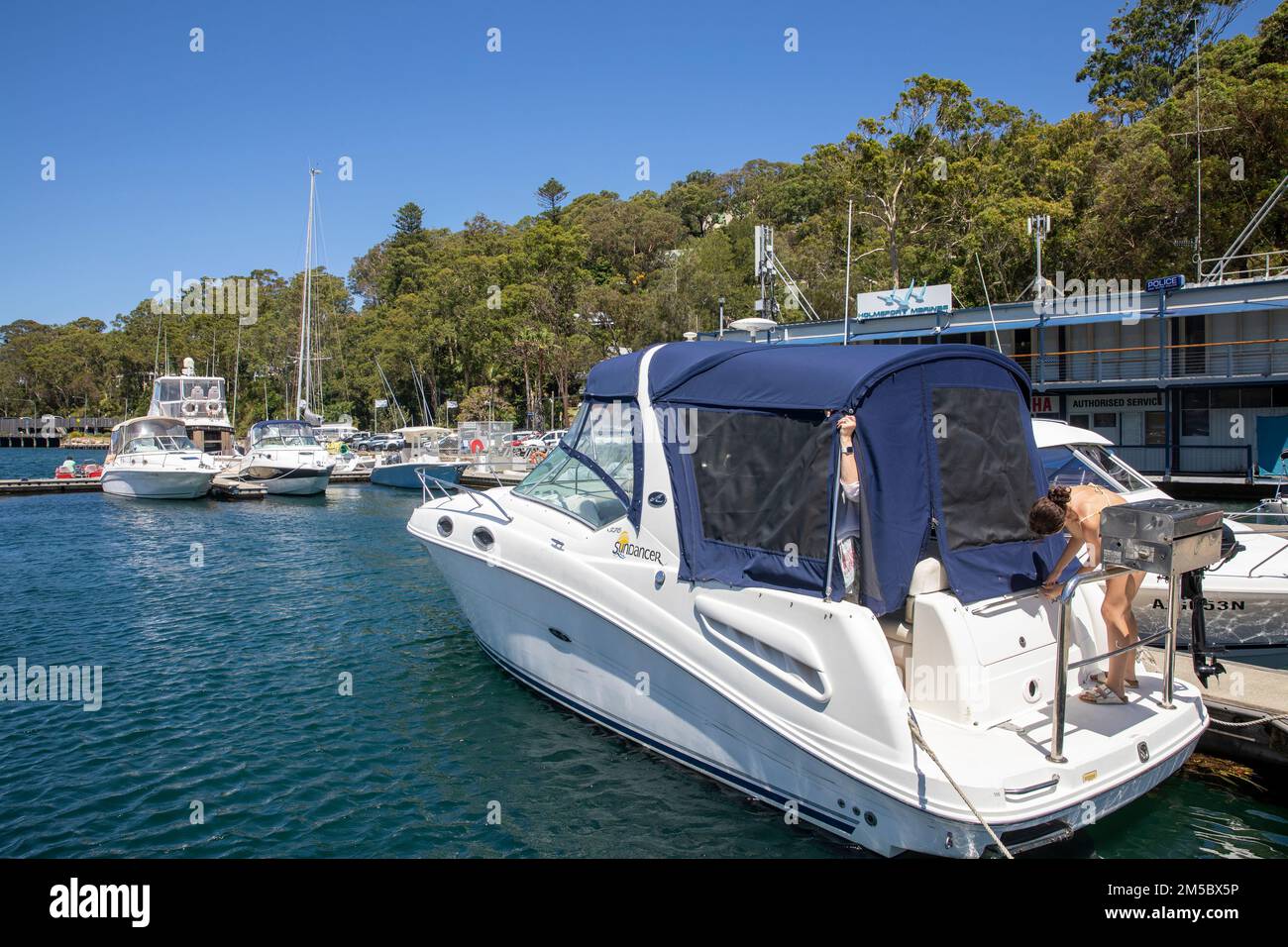 Pittwater Sydney boat marina Stock Photo - Alamy