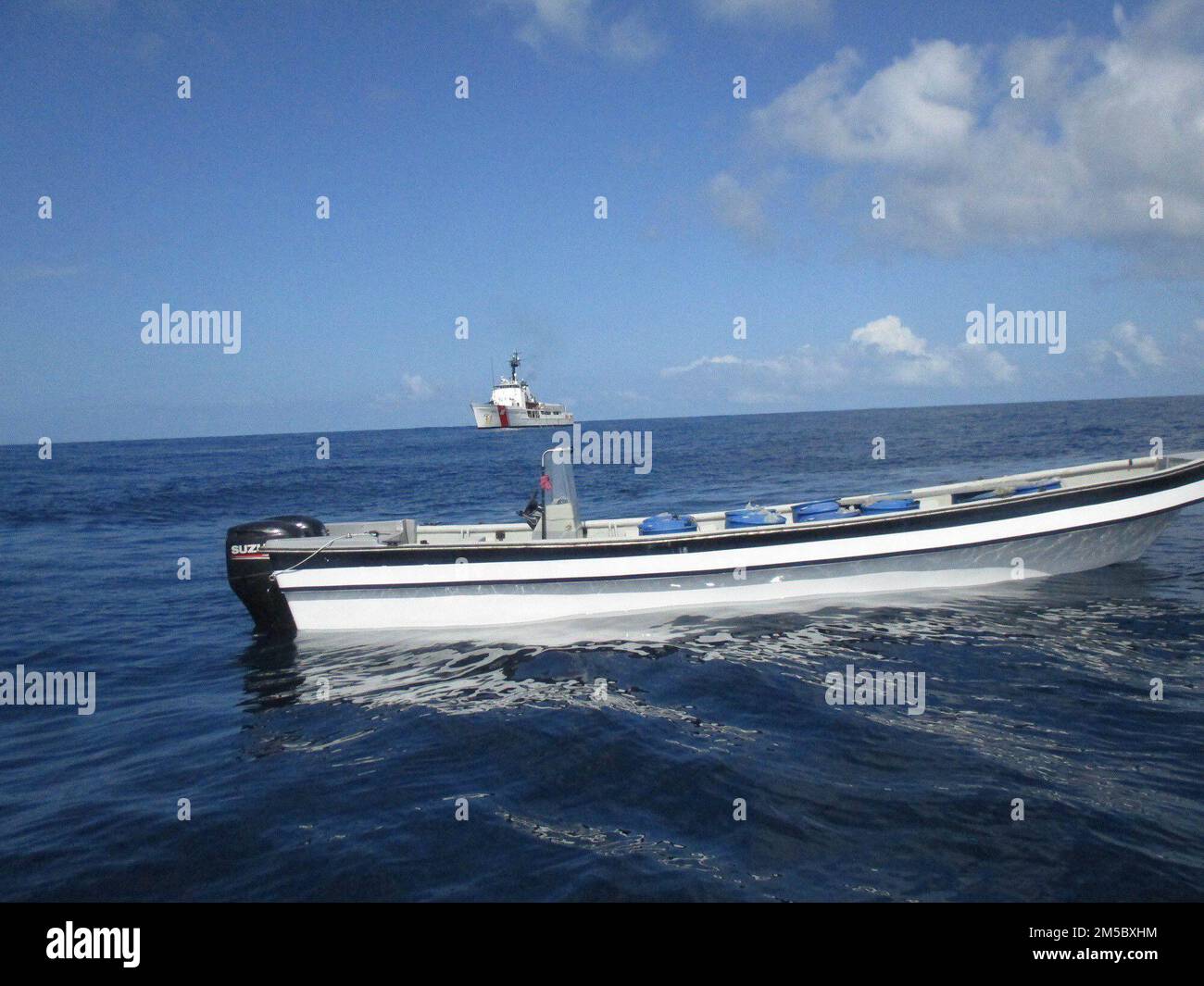 210 foot medium endurance cutter hi-res stock photography and images ...