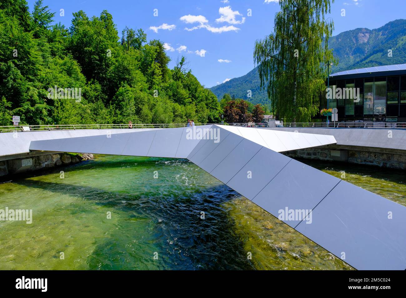 Mercedes bridge hi-res stock photography and images - Alamy