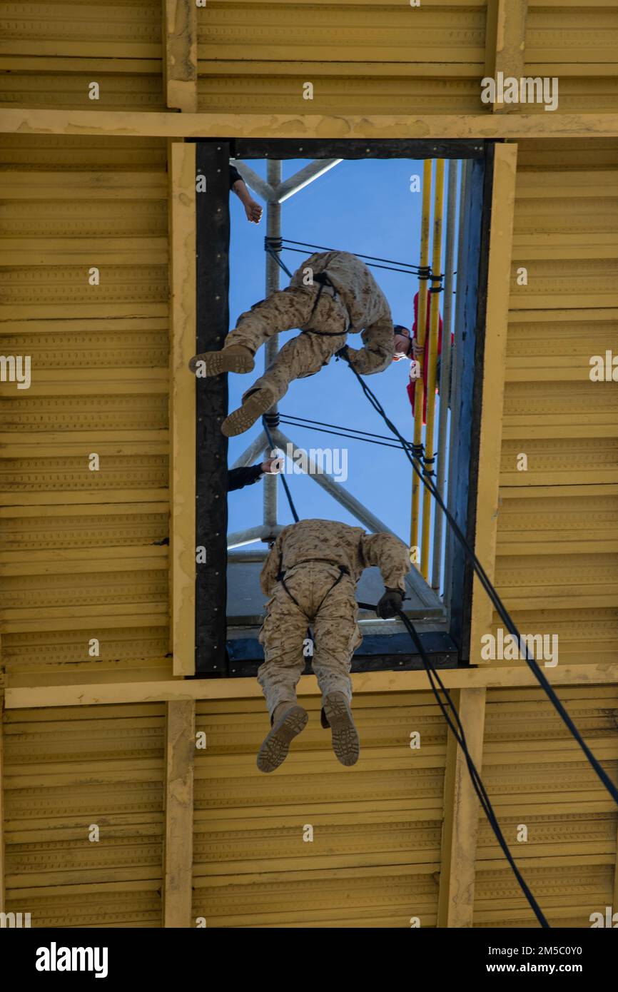 U.S. Marines with Bravo Company, 1st Recruit Training Battalion ...
