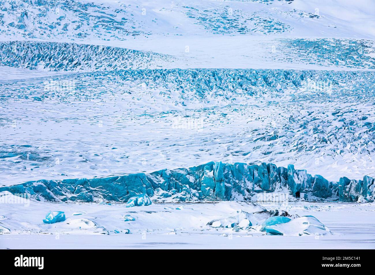 Glacier break in the snowy glacier lagoon Fjallsarlon, Sudurland ...
