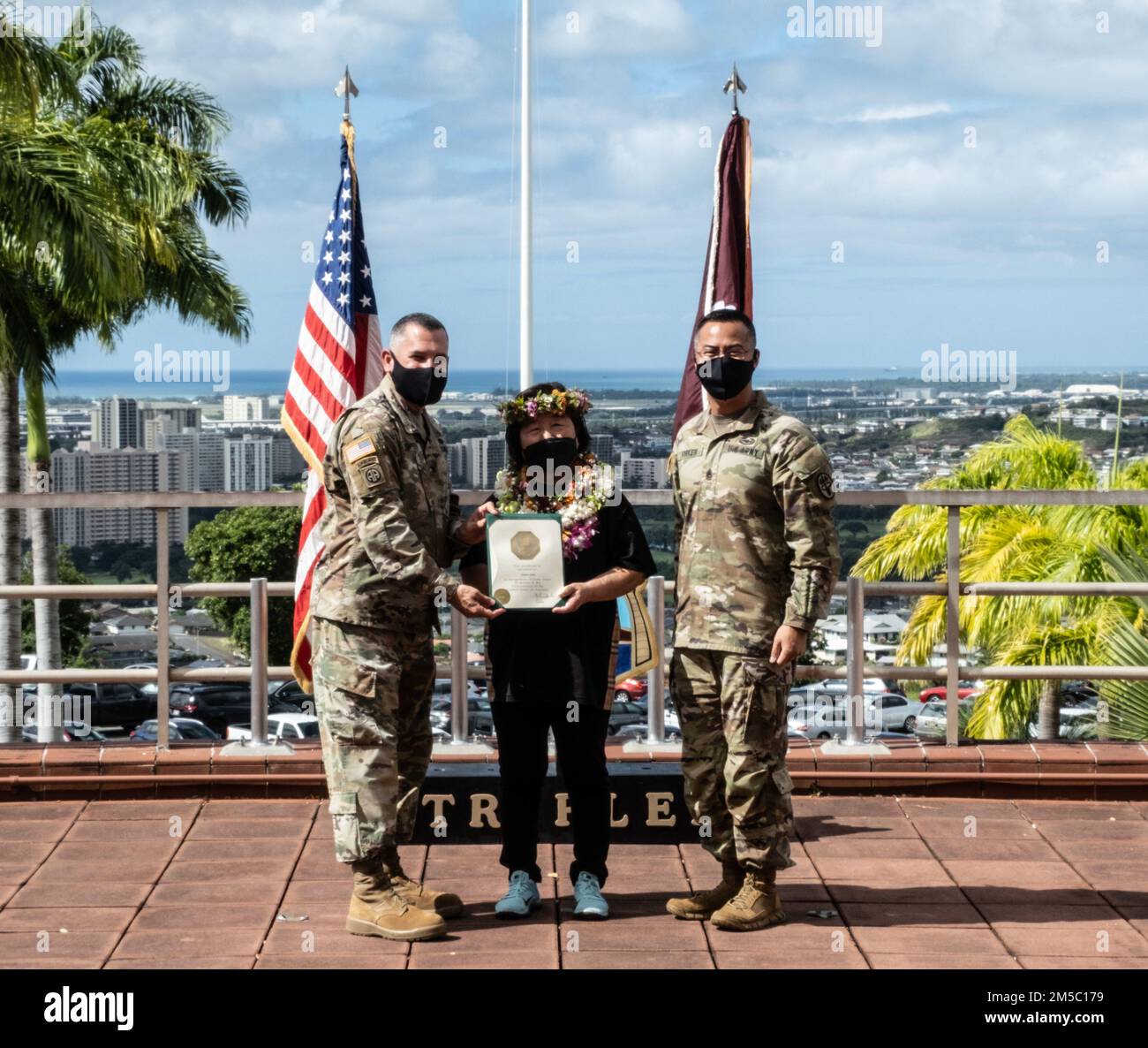 Ms. Teresa Kim receives 40 Years length of service award Stock Photo ...