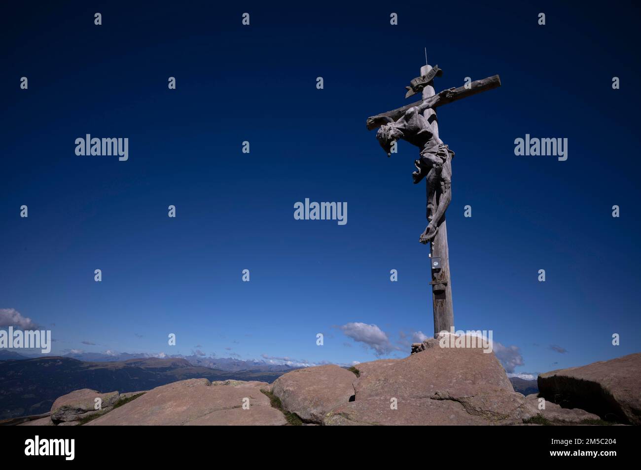 Summit cross on the Rasciesa, Resciesa, Val Gardena, Trentino, South ...
