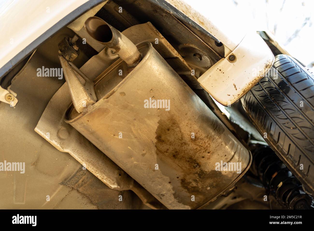 Car bottom hi-res stock photography and images - Alamy