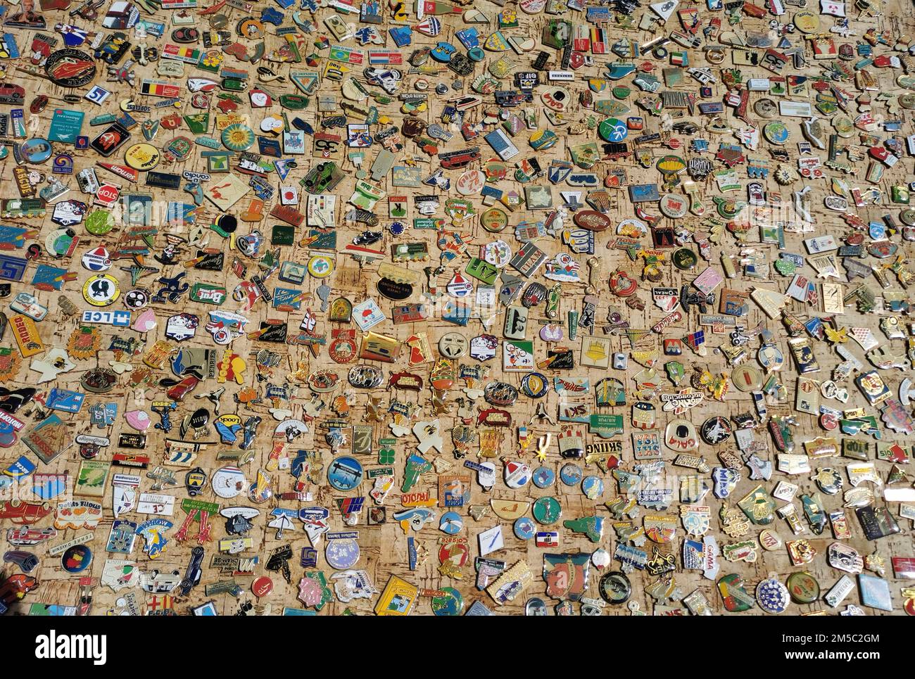 Colourful collection of pins hi-res stock photography and images - Alamy