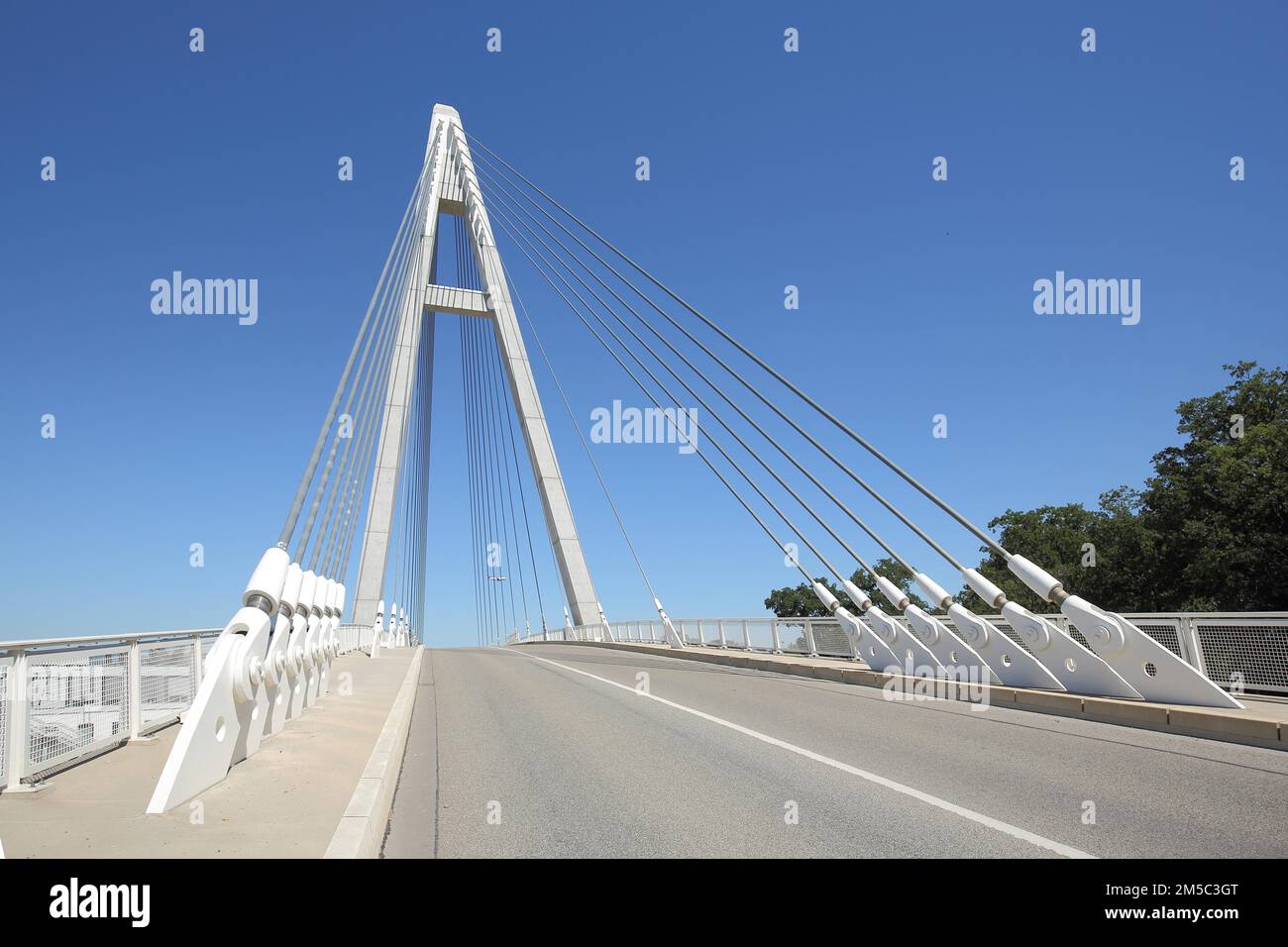 Wire rope suspension bridge hi-res stock photography and images - Alamy