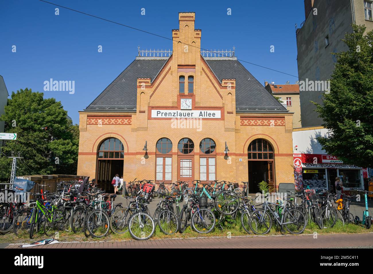 S-Bahn station, Prenzlauer Allee, Prenzlauer Berg, Pankow, Berlin ...