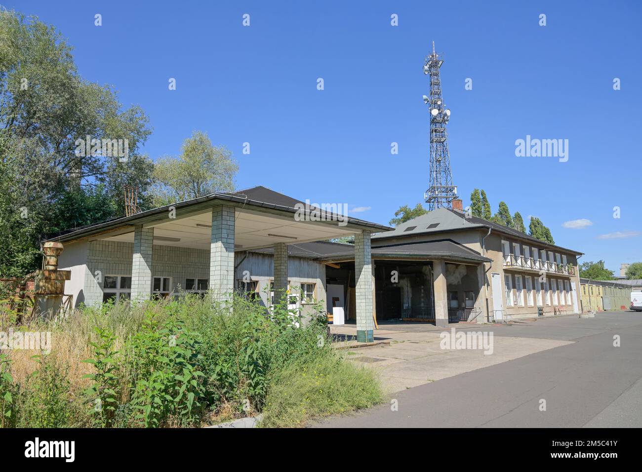 Motor pool, Herzbergstrasse, Lichtenberg, Berlin, Germany Stock Photo ...