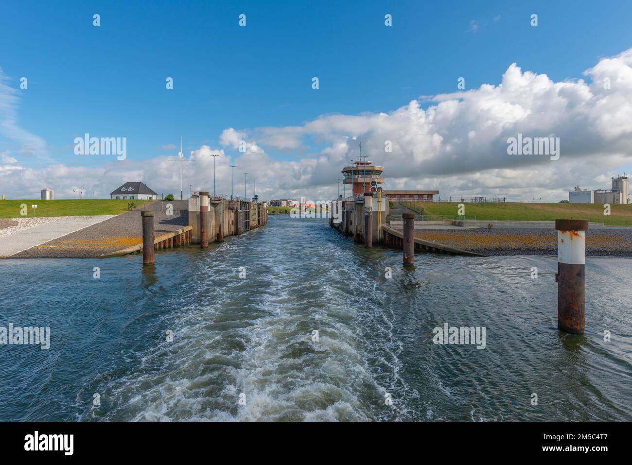 Buesum harbour, barrage open, technology, structure, shipping, dyke ...