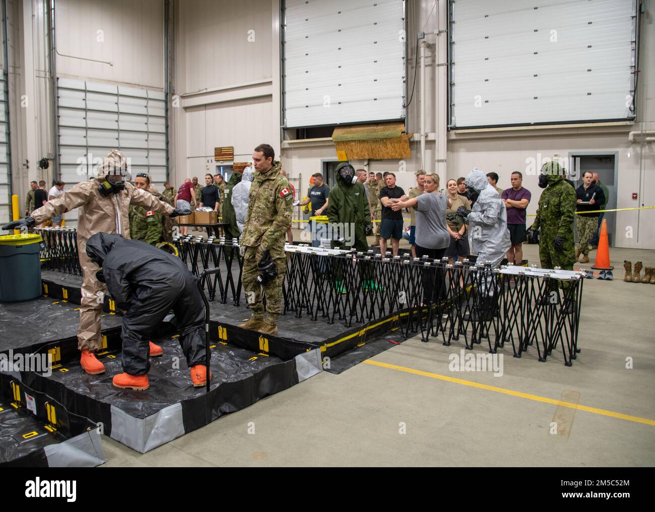 U.S. Army Soldiers assigned to Headquarters and Headquarters Company ...