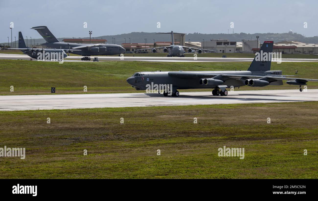 A U.S. Air Force B-52H Stratofortress from the 96th Expeditionary Bomb ...