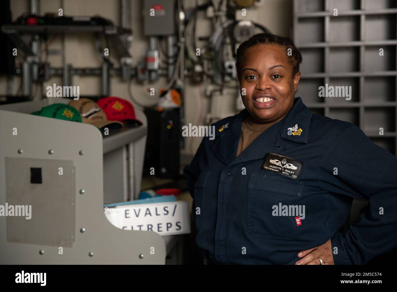 Yeoman 1st Class Jazzette Bailey, from Sparta, Georgia, assigned to USS ...