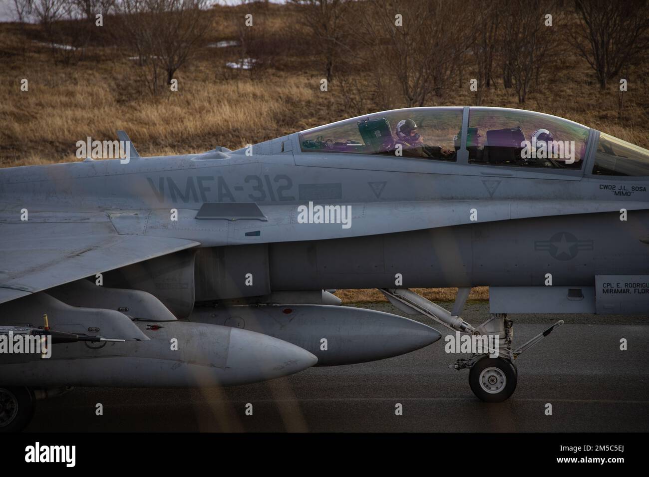 Marine fighter attack squadron 312 hi-res stock photography and images ...