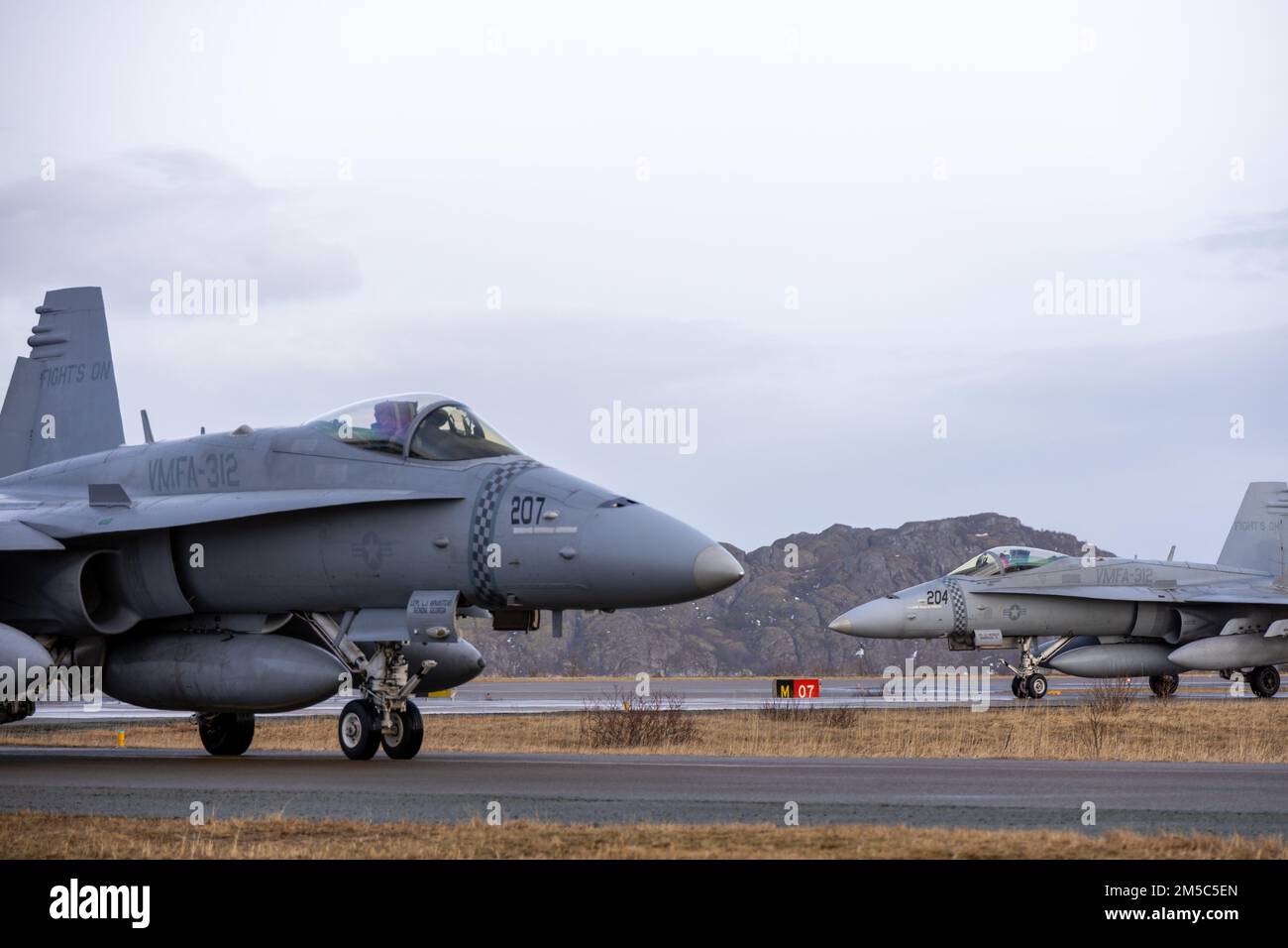 Marine fighter attack squadron 312 hi-res stock photography and images ...