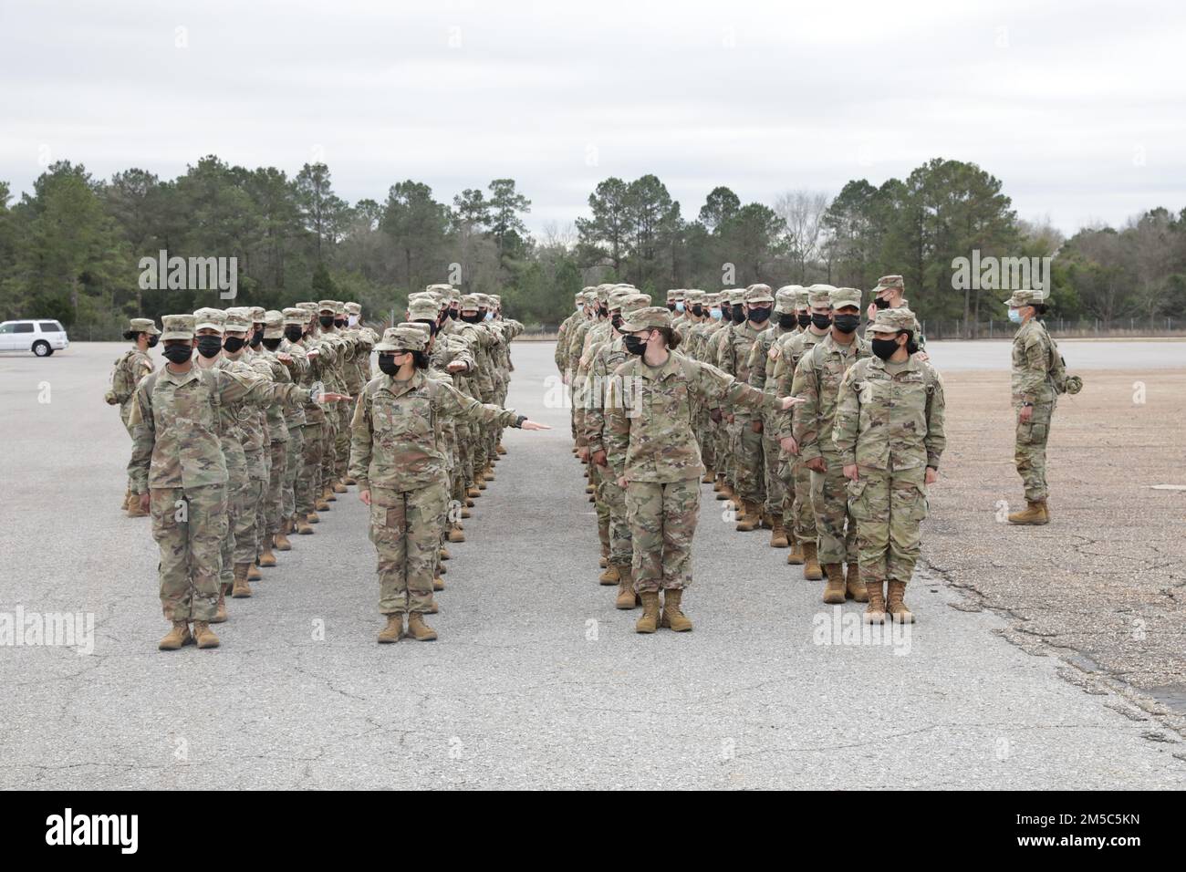 Students from Charlie Company 1st Battalion 13th Aviation Regiment ...