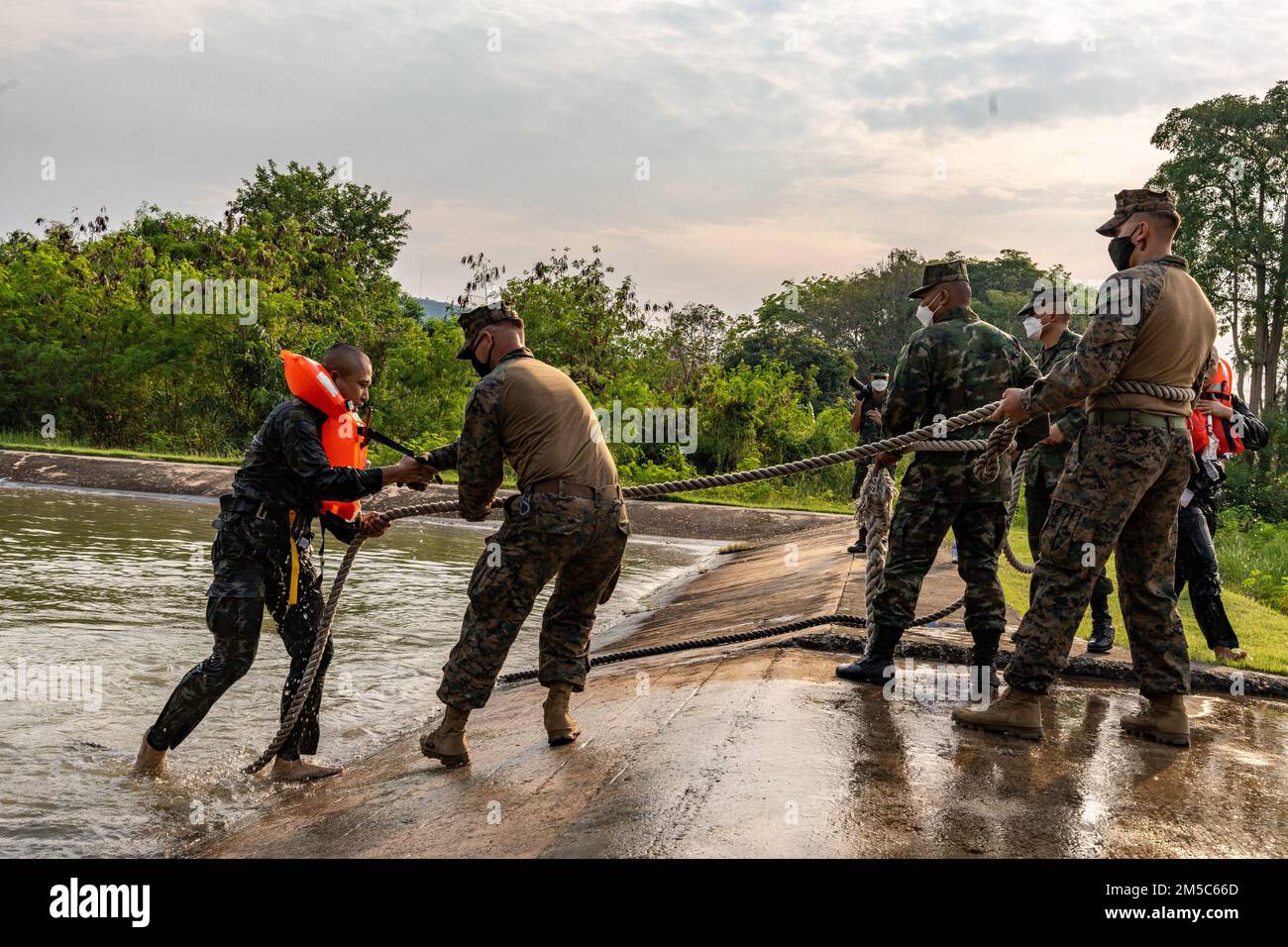 Amphibious train hi-res stock photography and images - Alamy