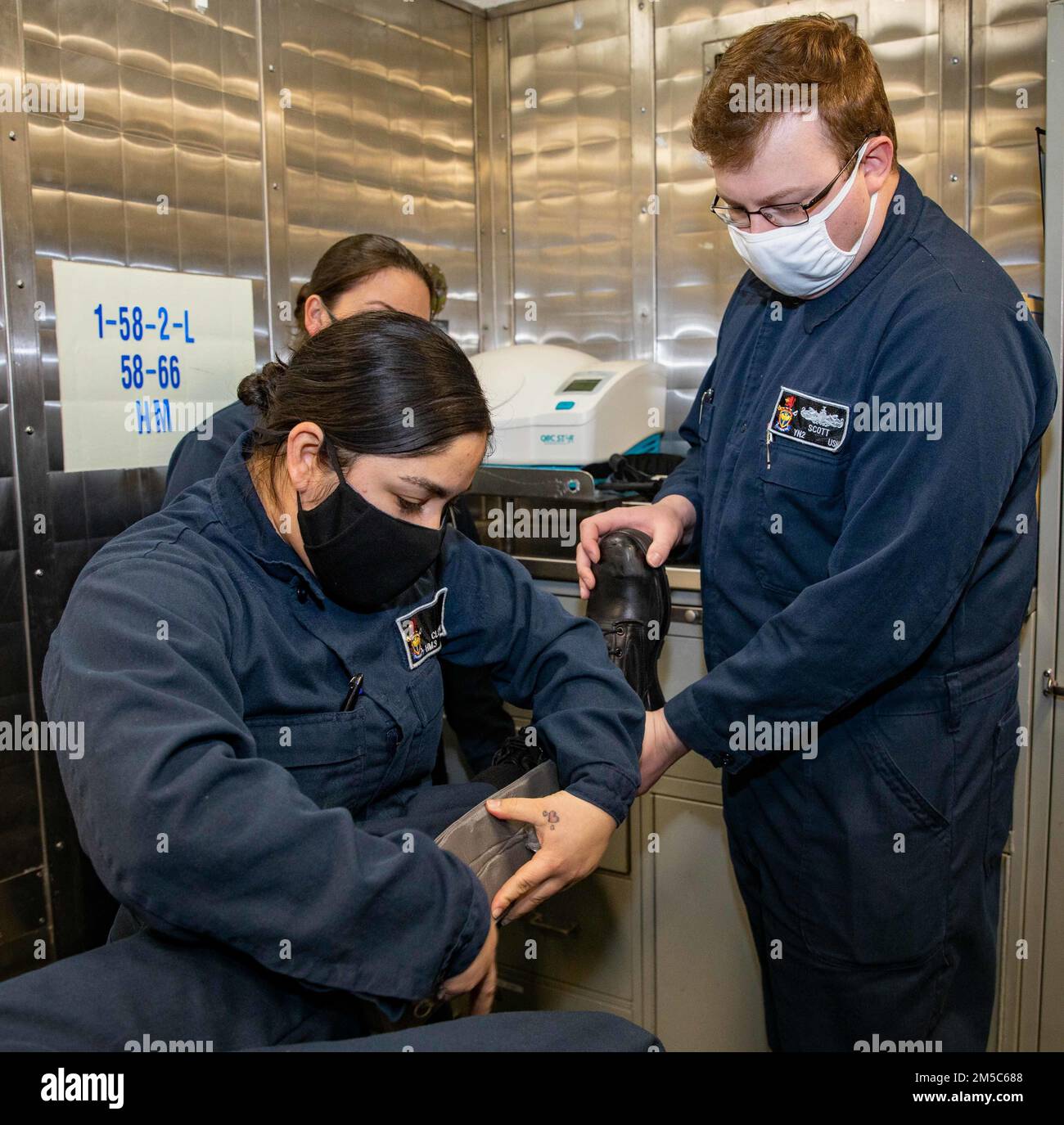 220228-N-KW492-2113 TOKYO BAY (Feb. 28, 2022) Hospital Corpsman 3rd ...