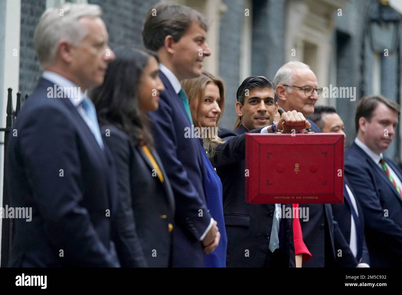Cabinet minister red box hi-res stock photography and images - Alamy
