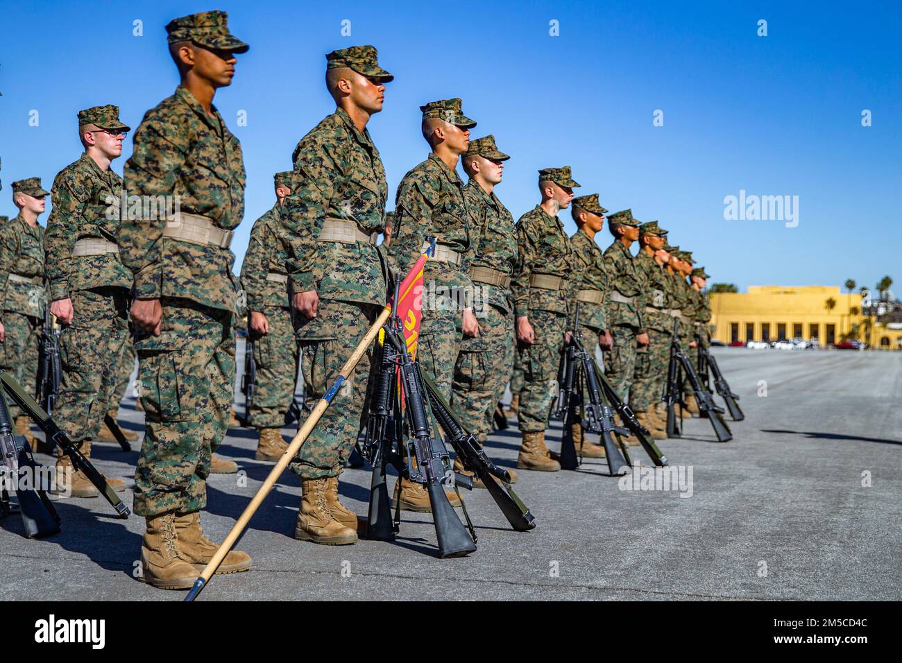 U.S. Marine Corps recruits with Hotel Company, 2nd Recruit Training ...