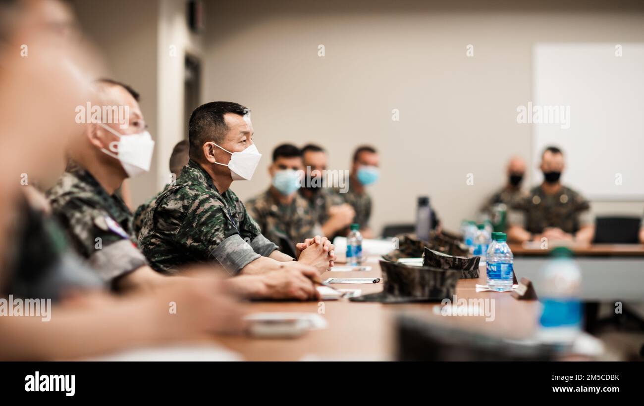 Commandant for the republic of korea hi-res stock photography and ...