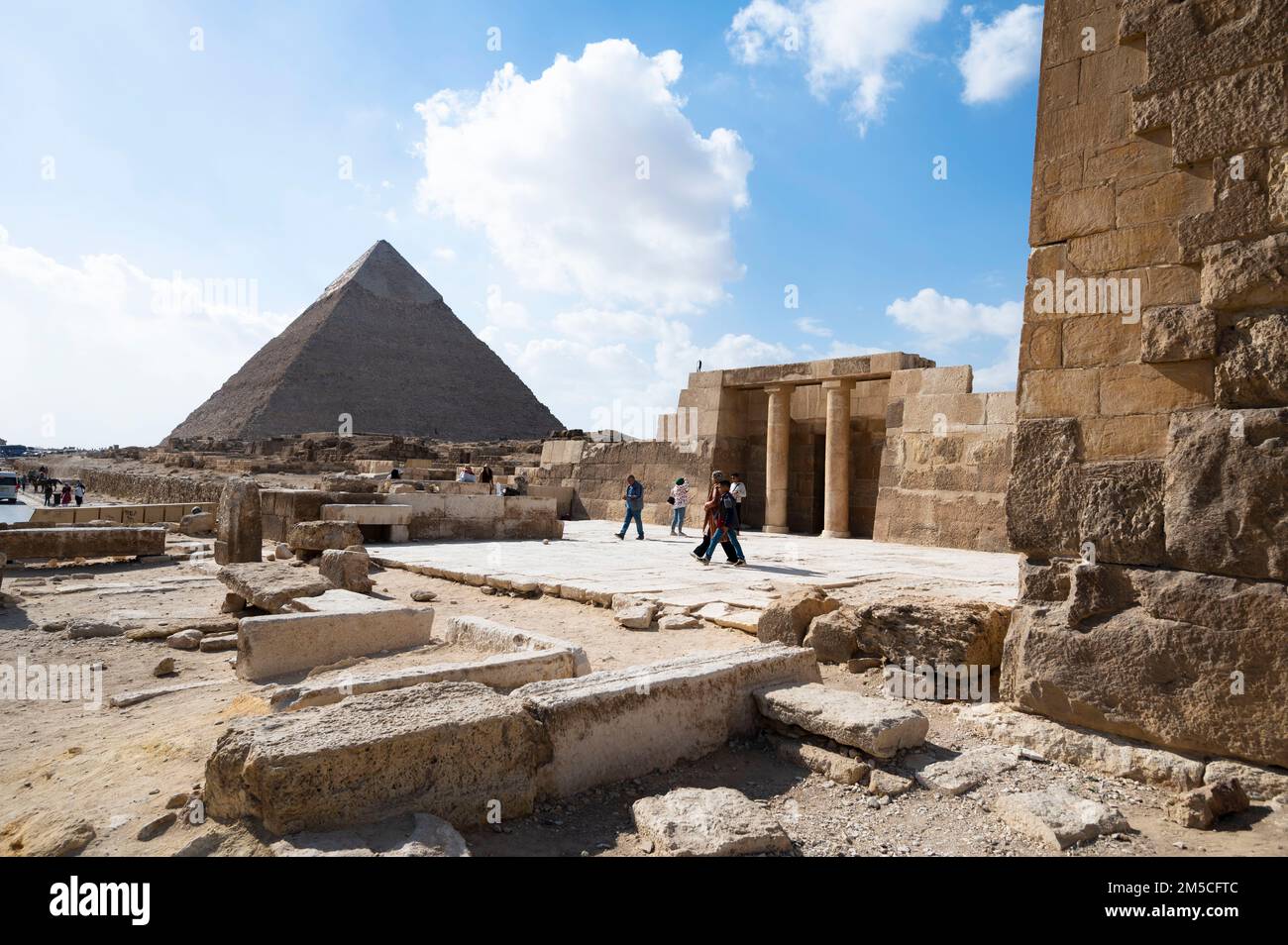 pyramids in giza cairo Stock Photo - Alamy