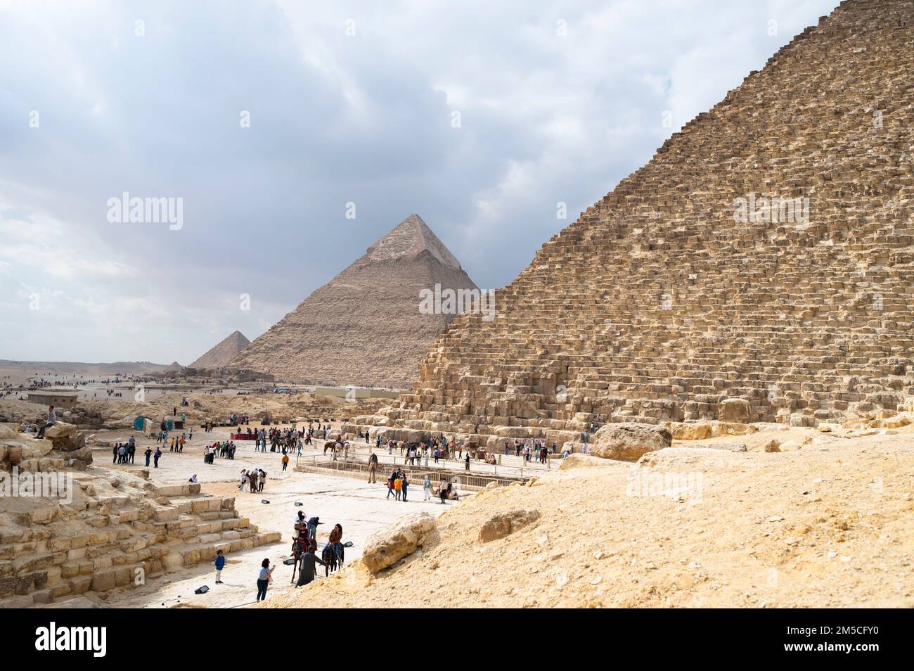 pyramids in giza cairo Stock Photo - Alamy
