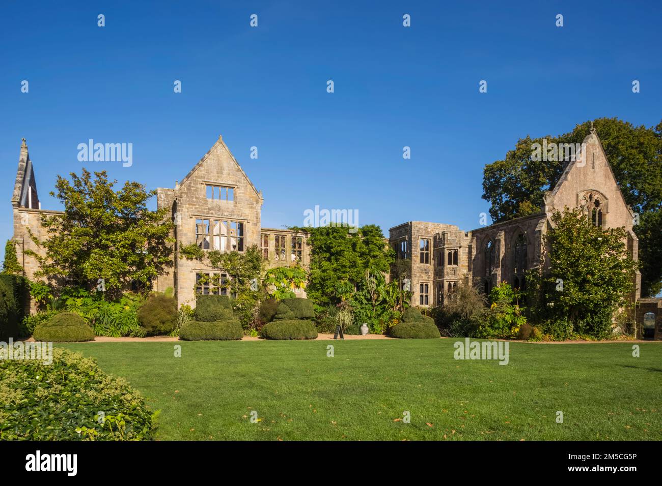 England, West Sussex, Handcross, Nymans, House and Gardens Stock Photo ...