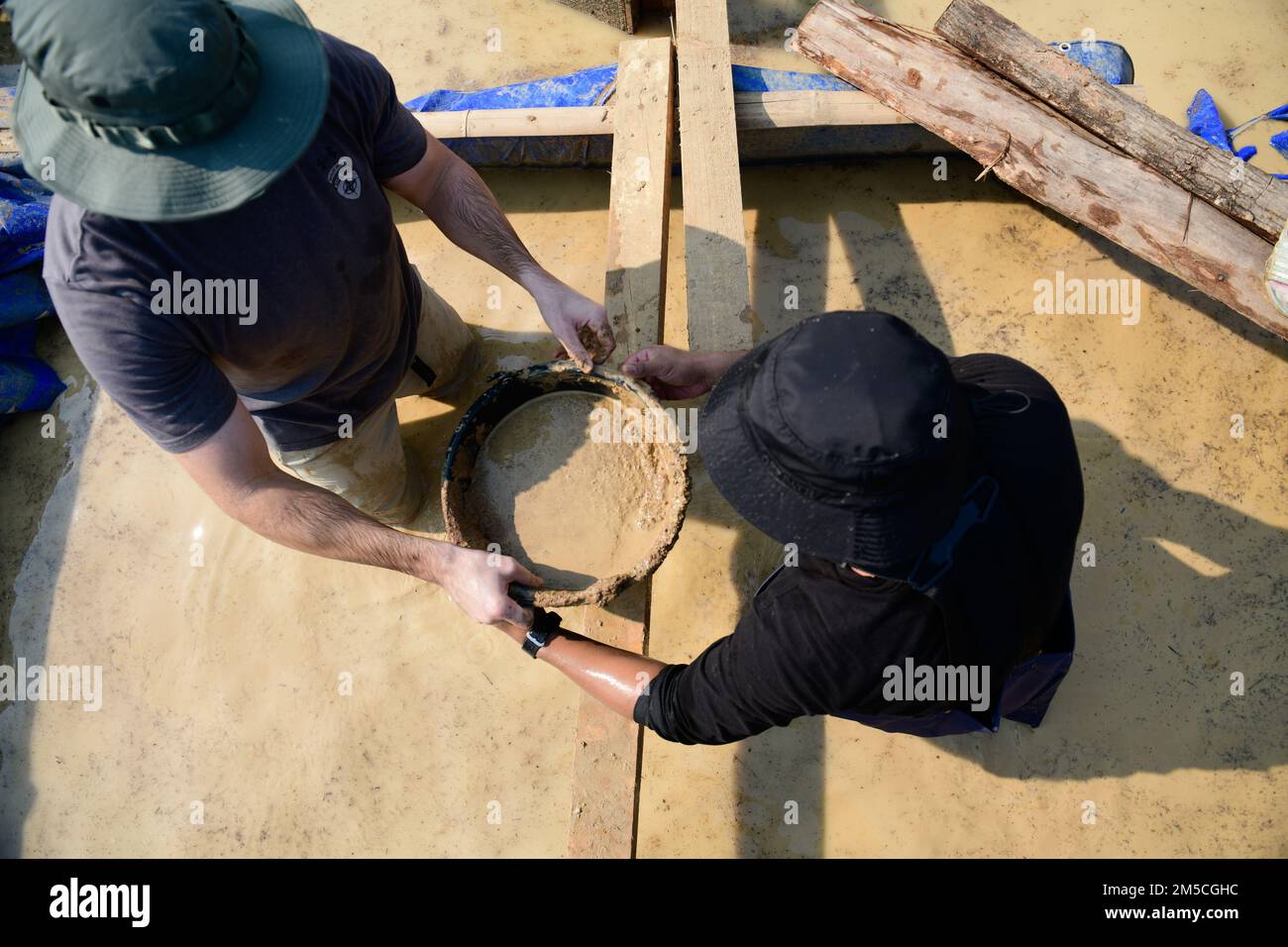 James slater hi-res stock photography and images - Alamy