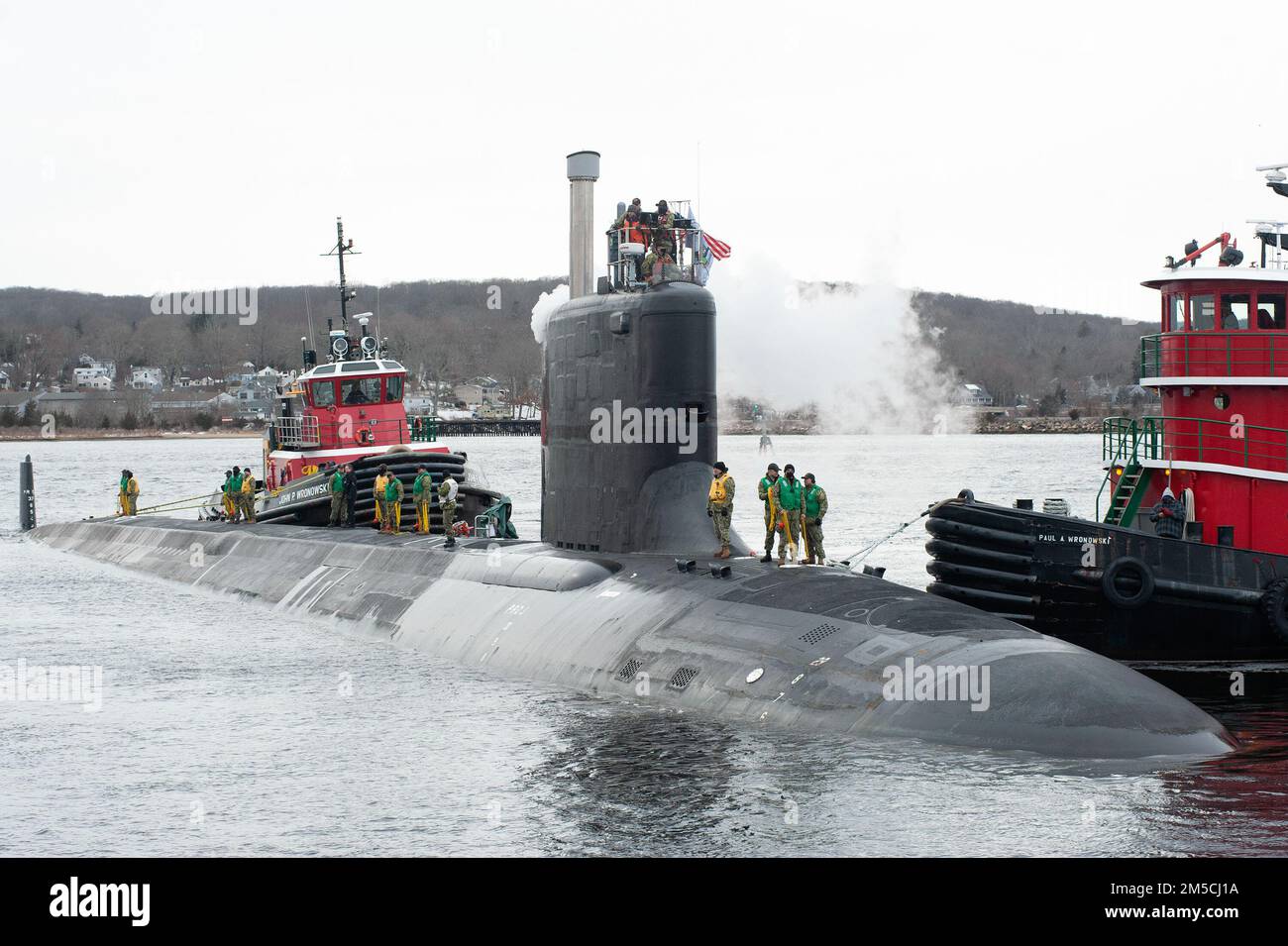 The future USS Oregon (SSN 793) pulls into Submarine Base New London in ...