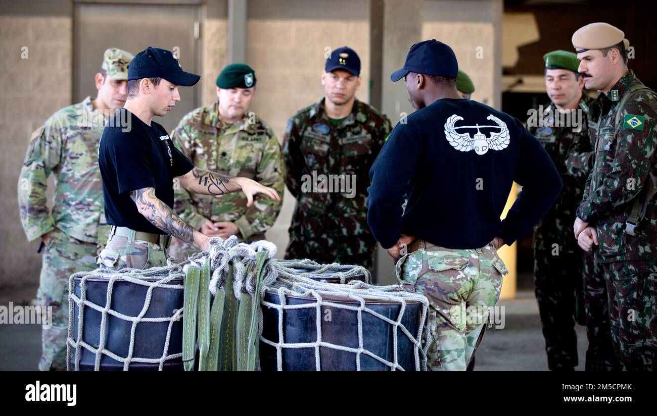 Soldiers from the Brazilian Army 5th Battalion, 12th Infantry Brigade ...