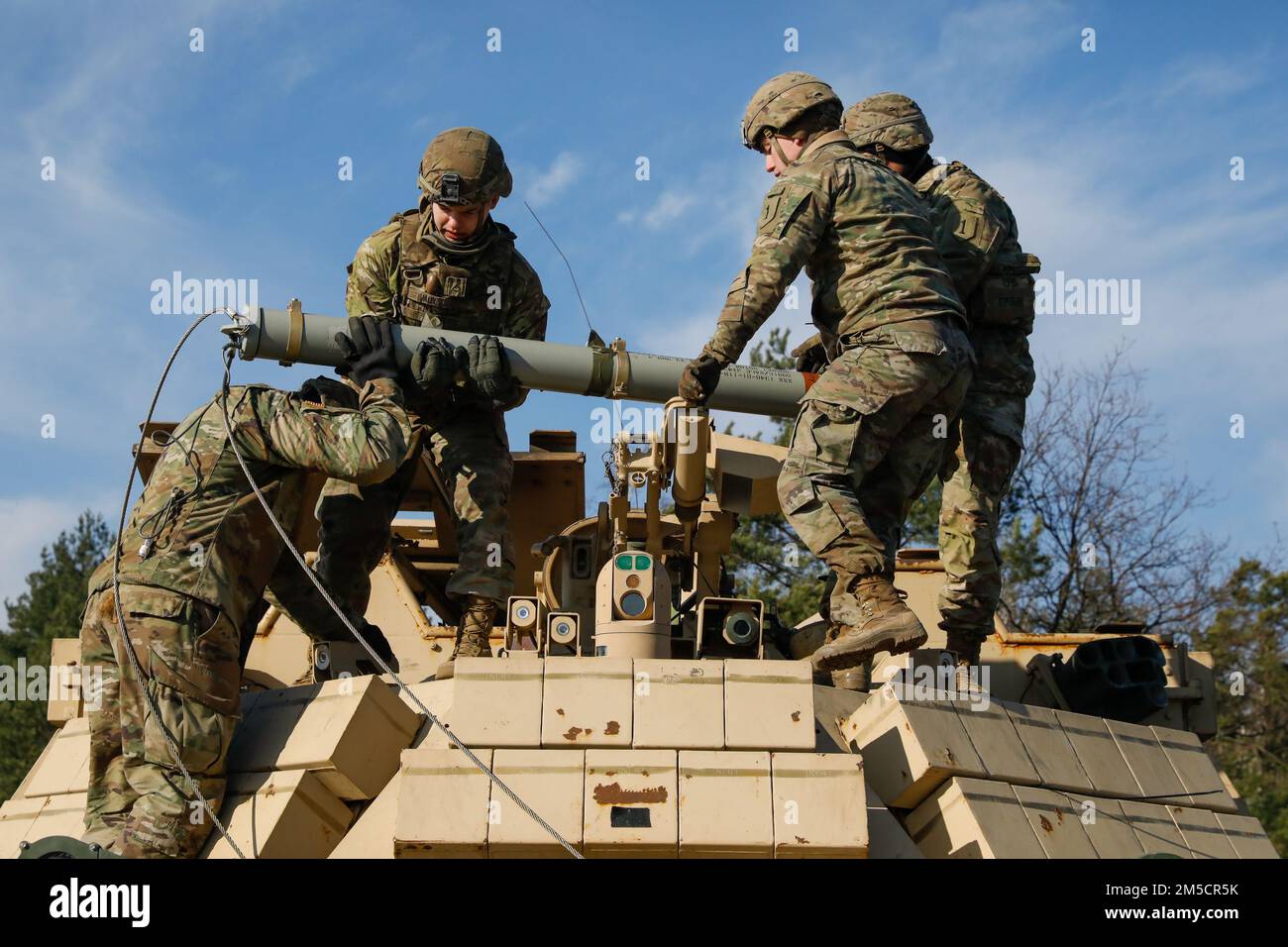 M58 mine clearing line charge hi-res stock photography and images - Alamy