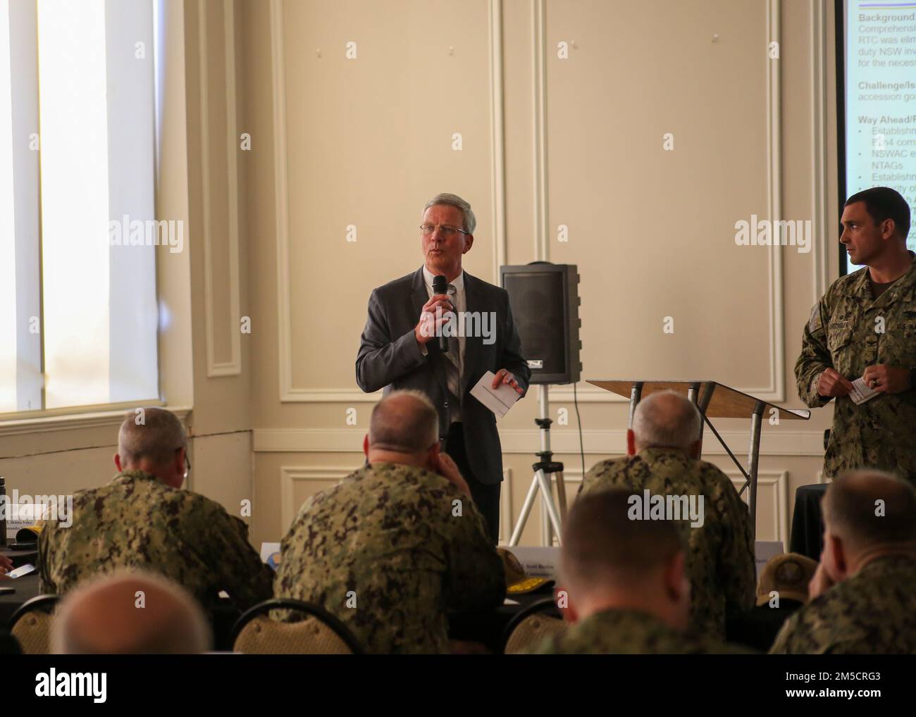 Hr operations hi-res stock photography and images - Alamy