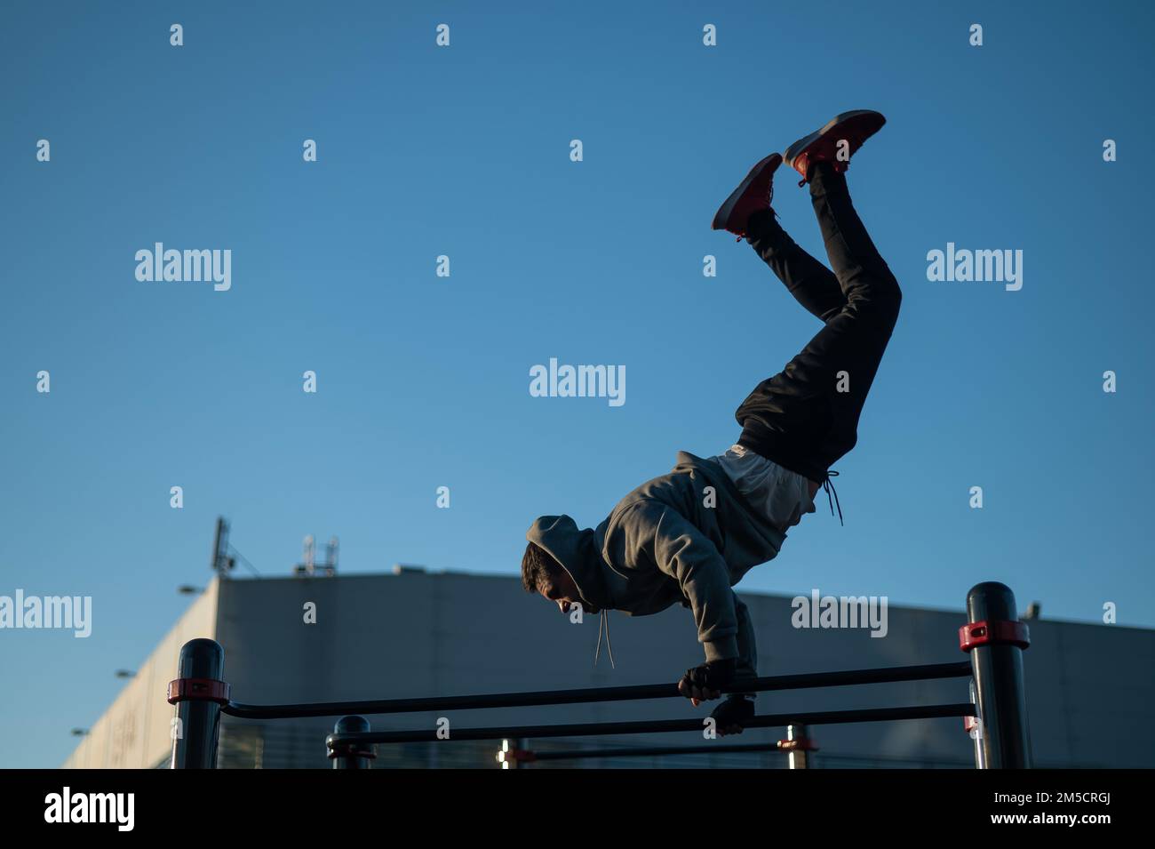 Attractive young bodybuilder outdoors hi-res stock photography and ...